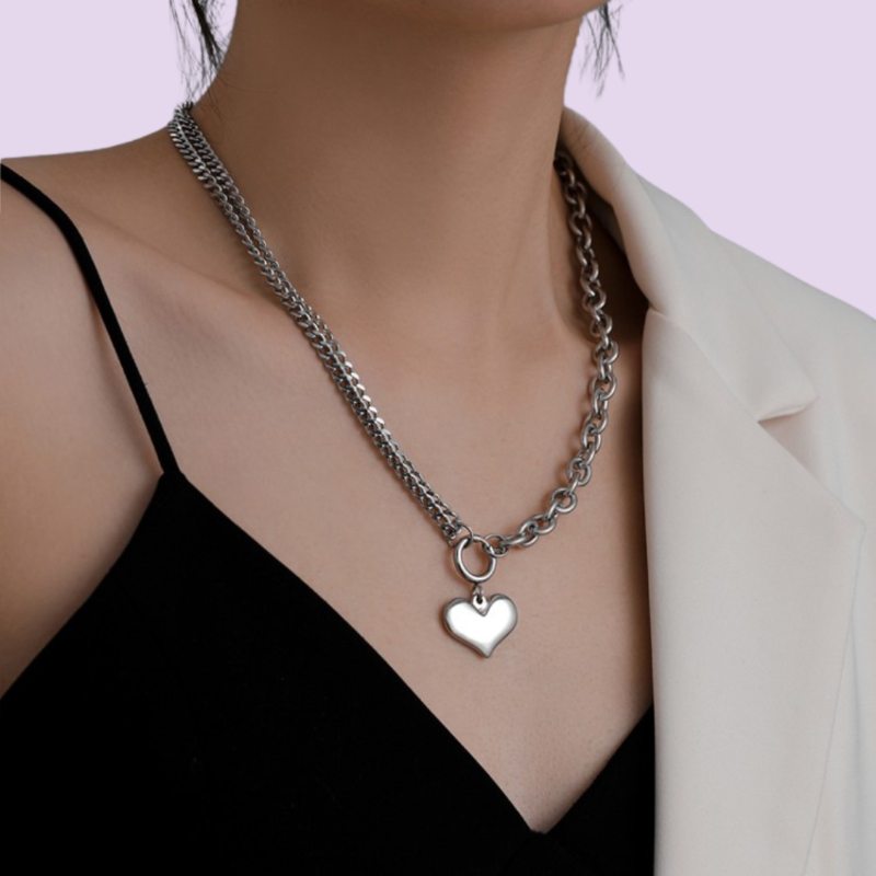 Bold Heart Pendant Necklace – Amare Sui
